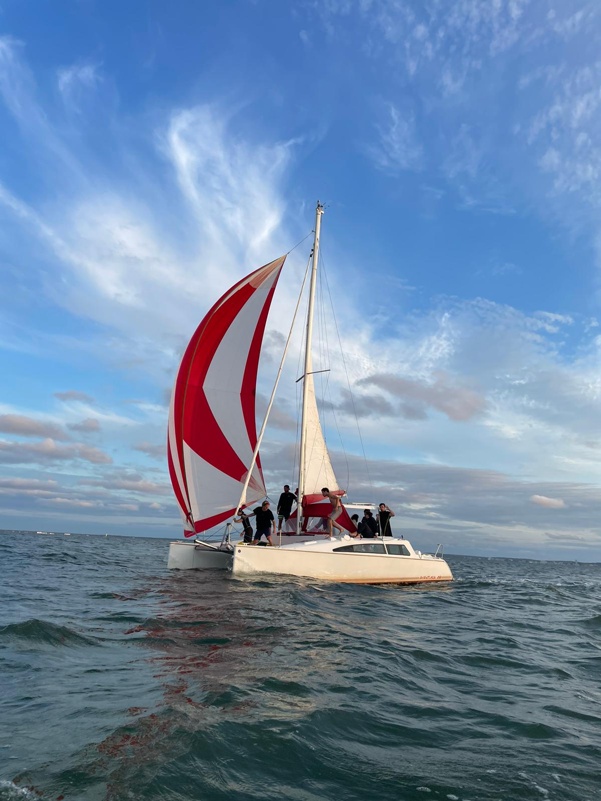 PROMENADE EN MER CATAMARAN A VOILE – Ouest Sea Zone